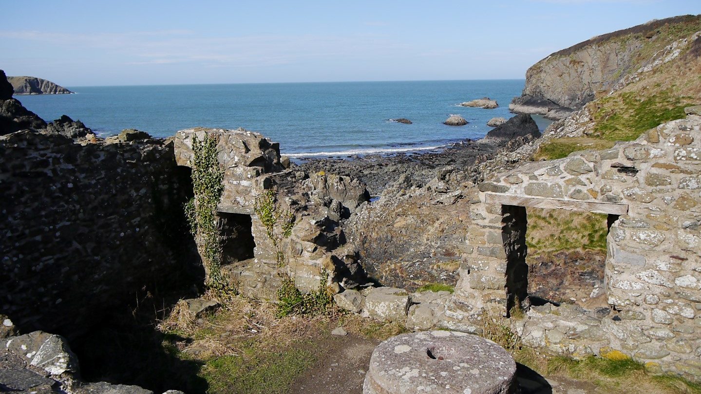 Trefin inland - Pembrokeshire Coast National Park