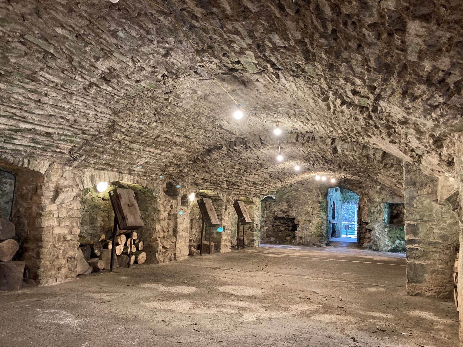 Carew Castle Audio Tour - Pembrokeshire Coast National Park